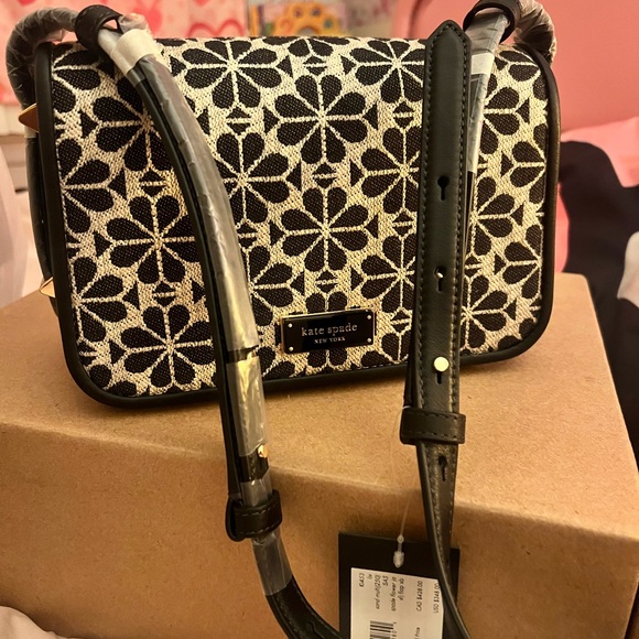 kate spade | Bags | Kate Spade Black And White Geometric Crossbody Bag ...